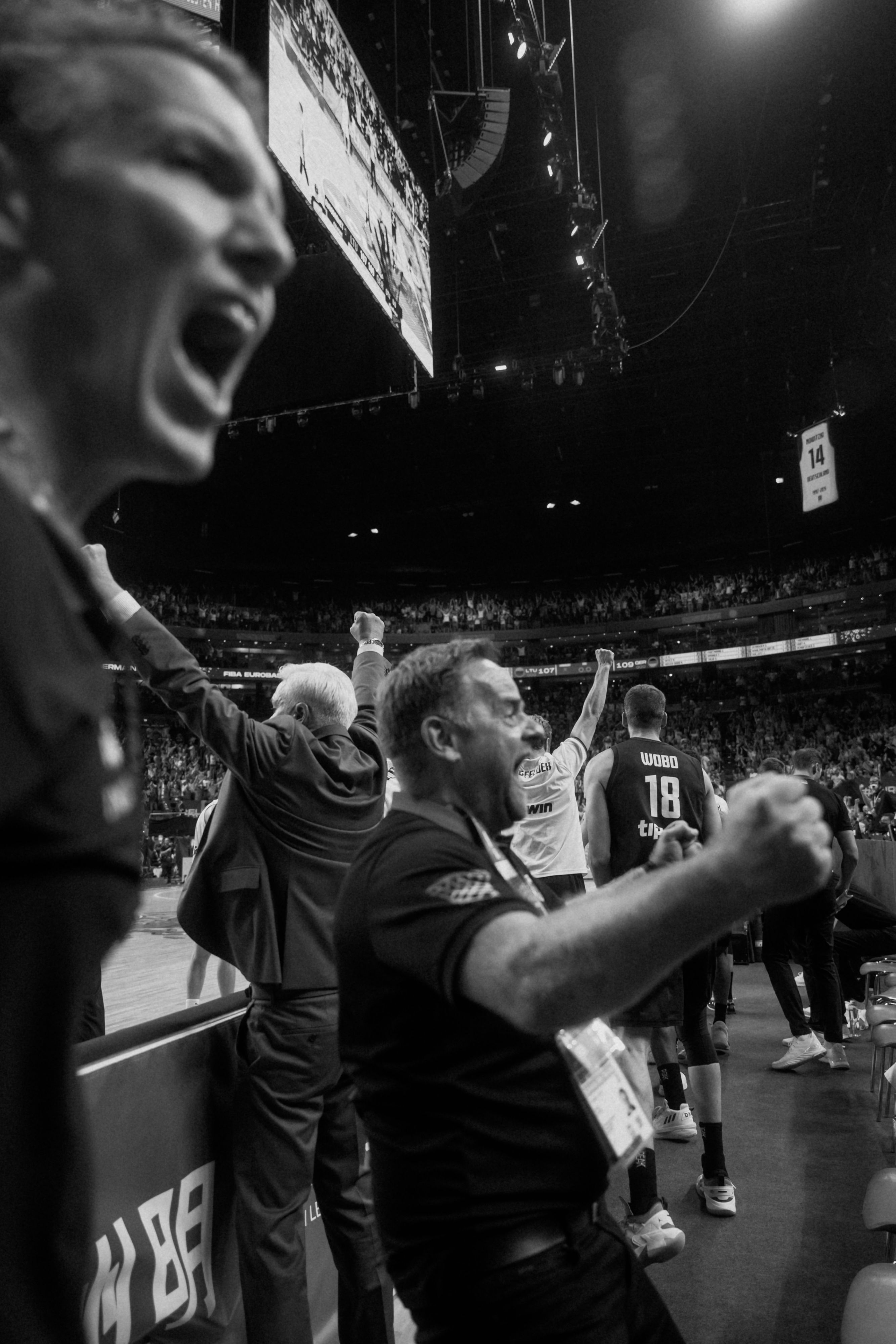 Basti Sevastos: Fotograf kommt Laura Wontorra & Co. ganz nah | Express