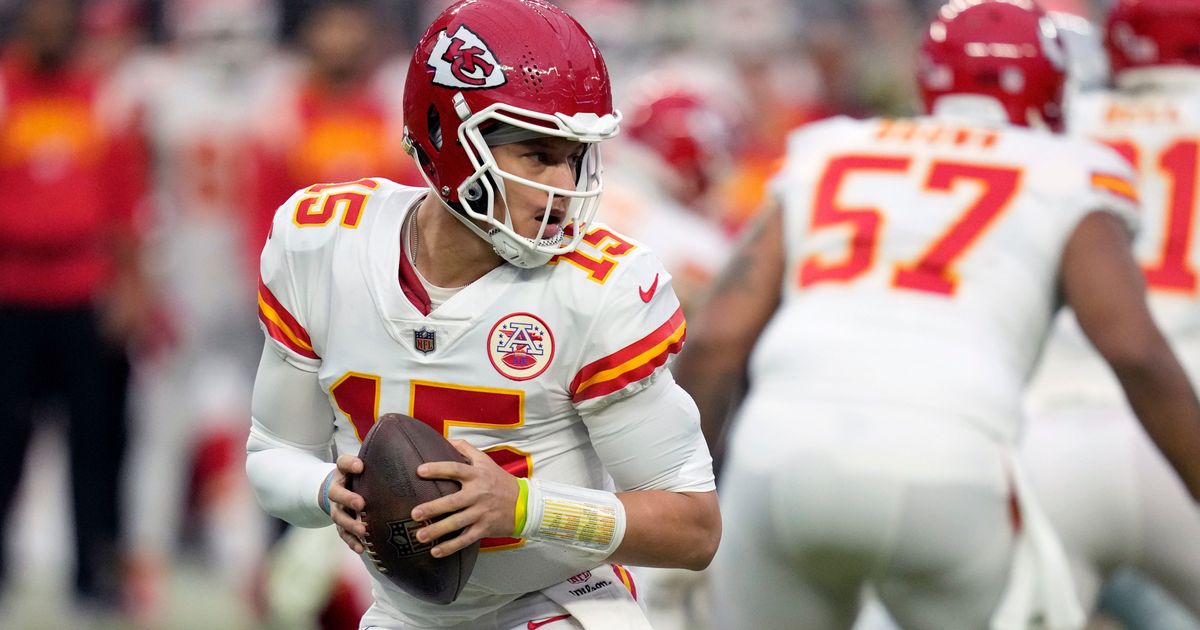 NFL: Star-Quarterback Patrick Mahomes stellt neuen Rekord auf | Express