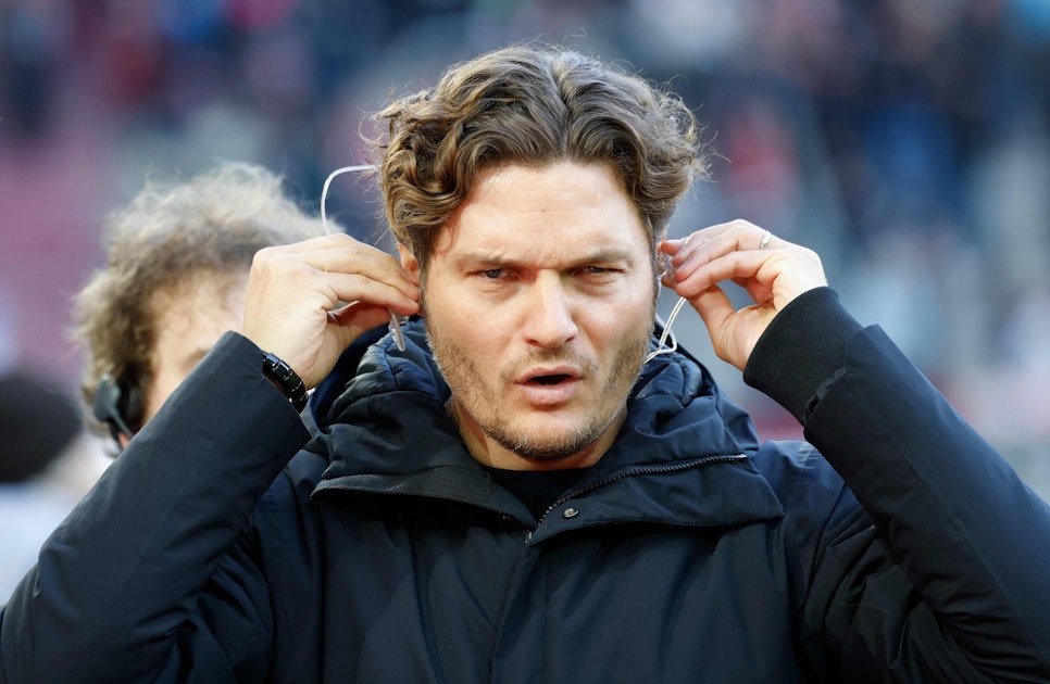 TV-Panne bei BVB-Spiel erzürnt Fans – brisante Frage an Terzic | Express TV-Panne bei BVB-Spiel erzürnt Fans – brisante Frage an Terzic | Express