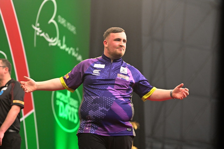 Darts: Wunderkind Luke Littler schreibt Geschichte | Express Darts: Wunderkind Luke Littler schreibt Geschichte | Express