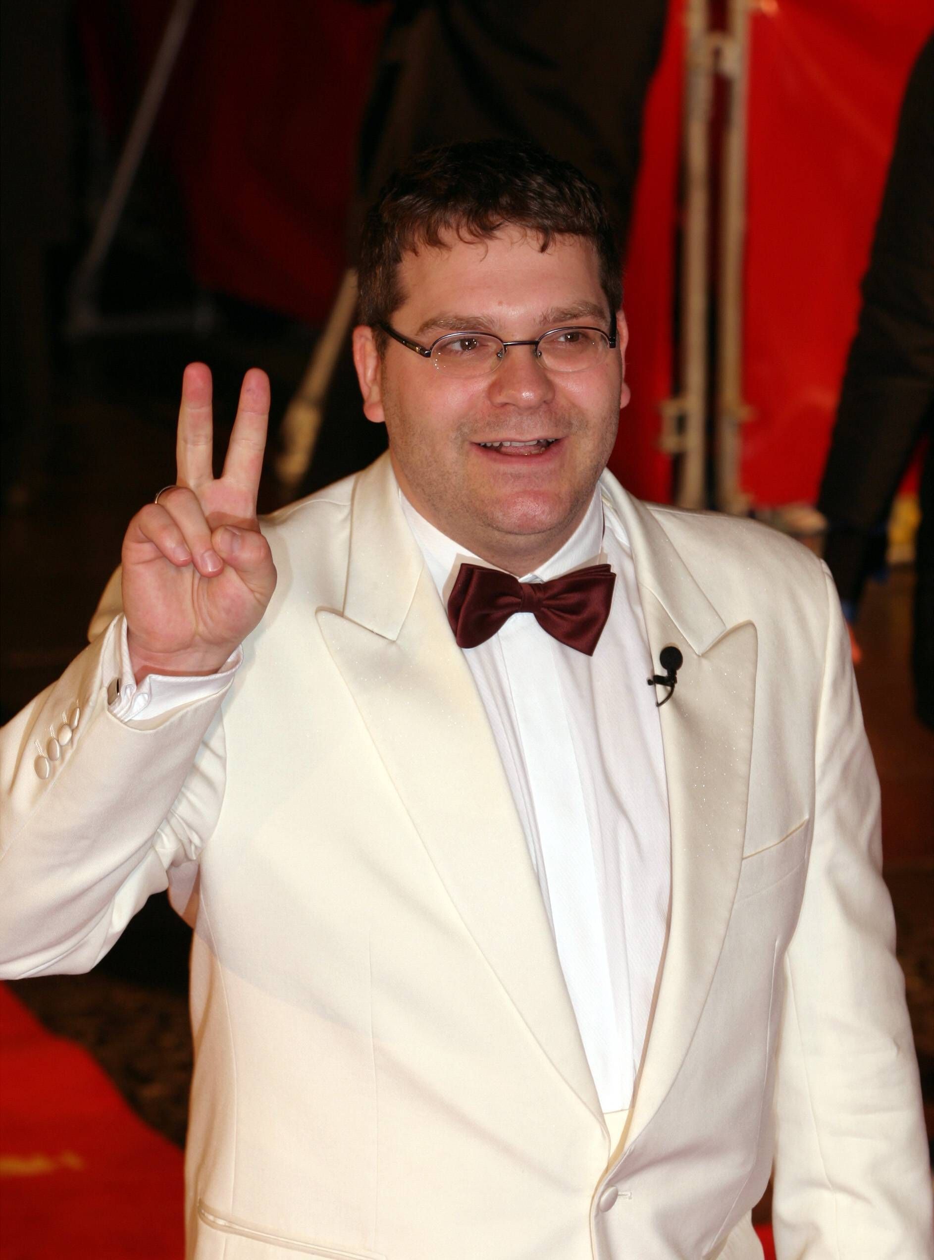 Schlag den Star: Show ohne Elton endet in Chaos – er reagiert | Express