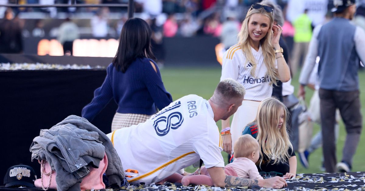 Marco Reus feiert Meisterschaft mit Frau und Kindern | Express