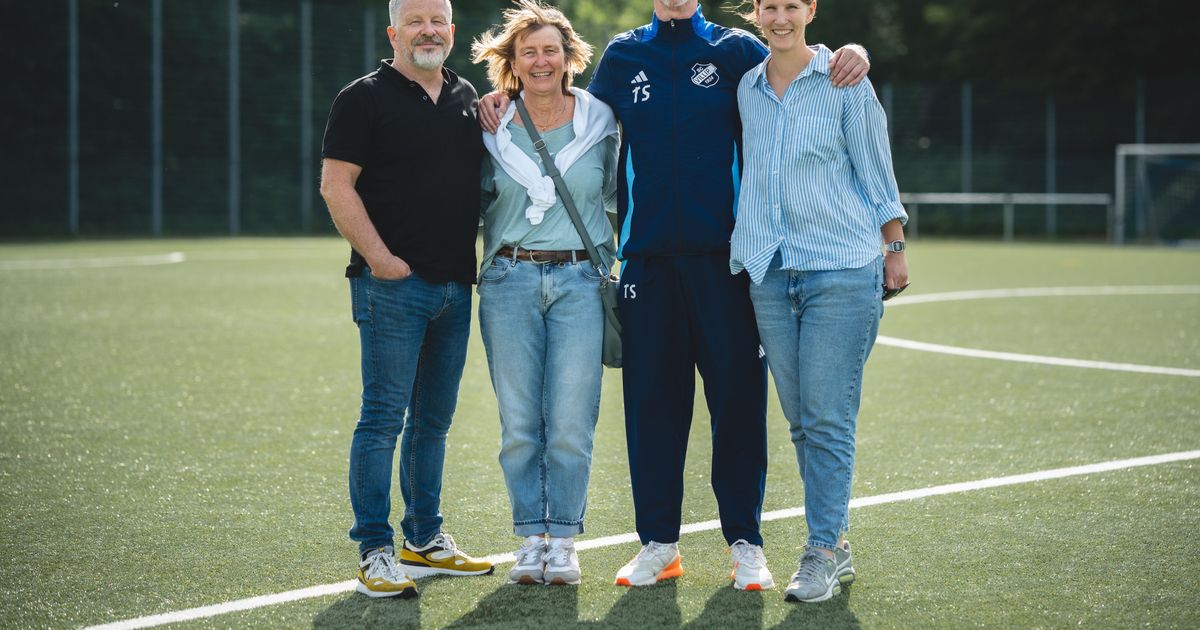 Bei Bonn: Thomas bricht im Stadion zusammen, Trio rettet ihn | Express