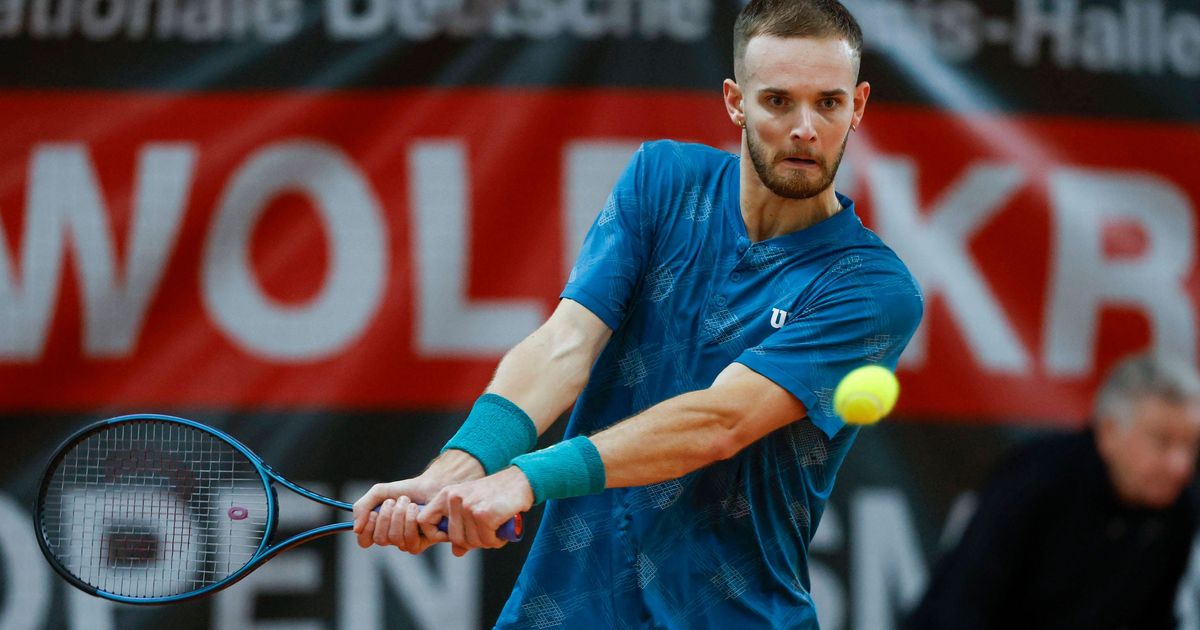 Deutscher Tennis-Profi geht mitten im Match duschen – hat Folgen | Express